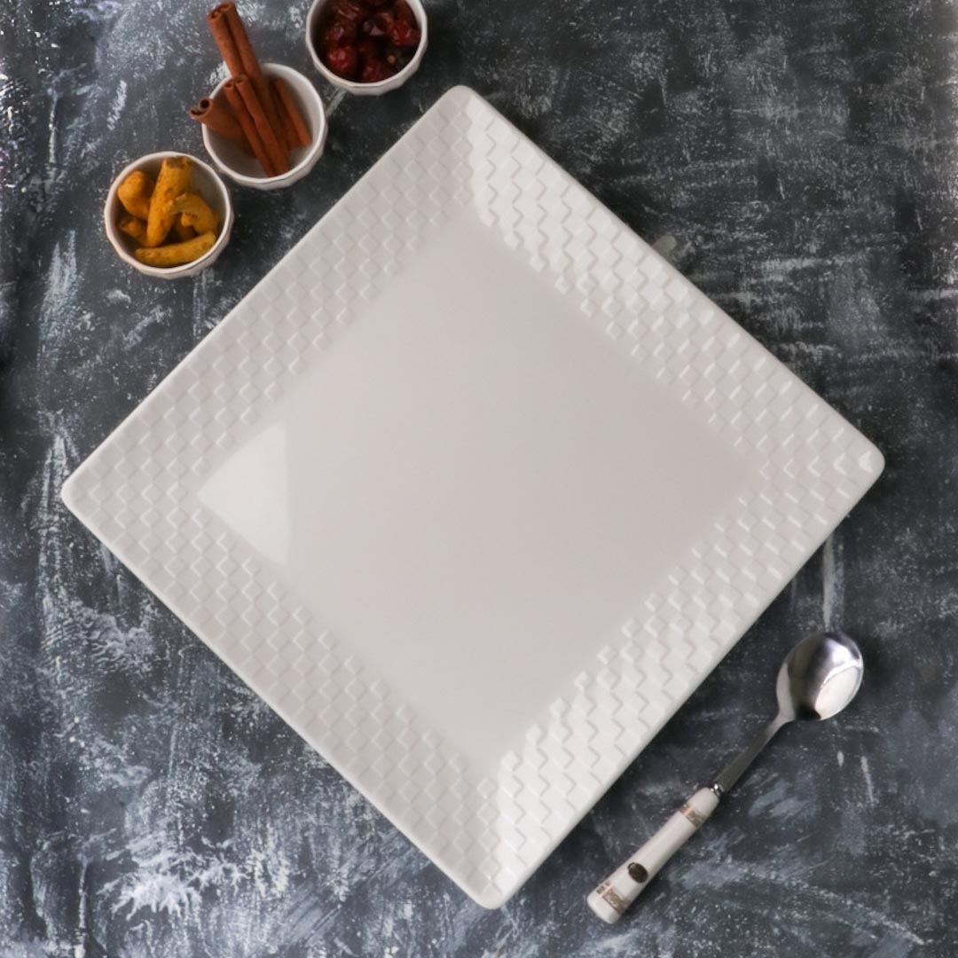 Square Plate – aania Shop